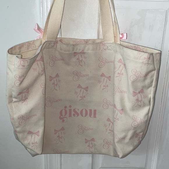 Gisou | Bags | Gisou 223 New York Limited Edition Pop Up Holiday Tote ...